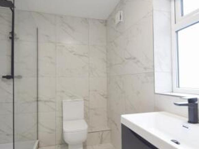 2 bedroom flat for rent in Minny Street, Cathays, CF24