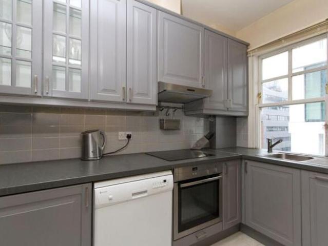 2 bedroom flat for rent in Minories, Tower Hill, EC3N