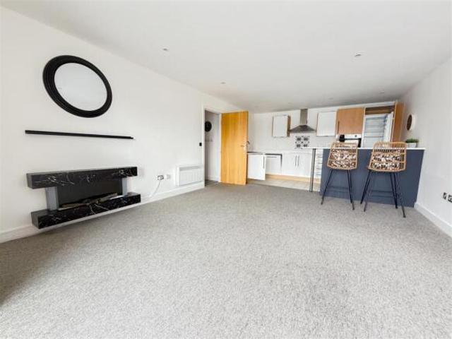2 bedroom flat for rent in Midway Quay, Eastbourne, BN23 5DB, BN23