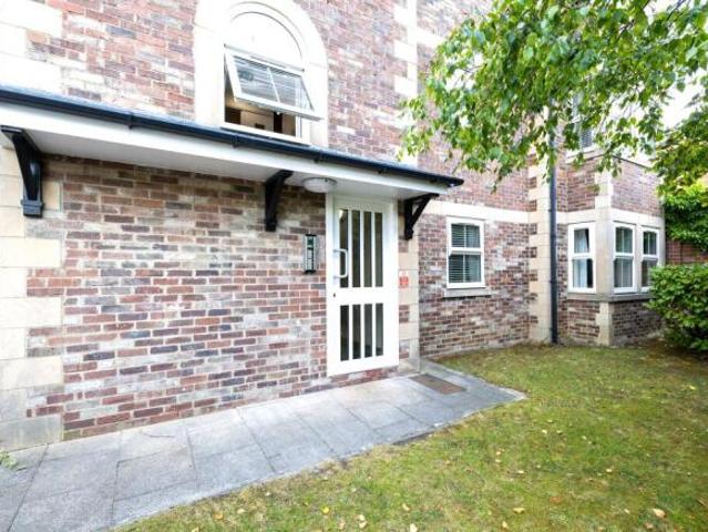 2 bedroom flat for rent in Middleton Court, Hutton Terrace, Jesmond, NE2