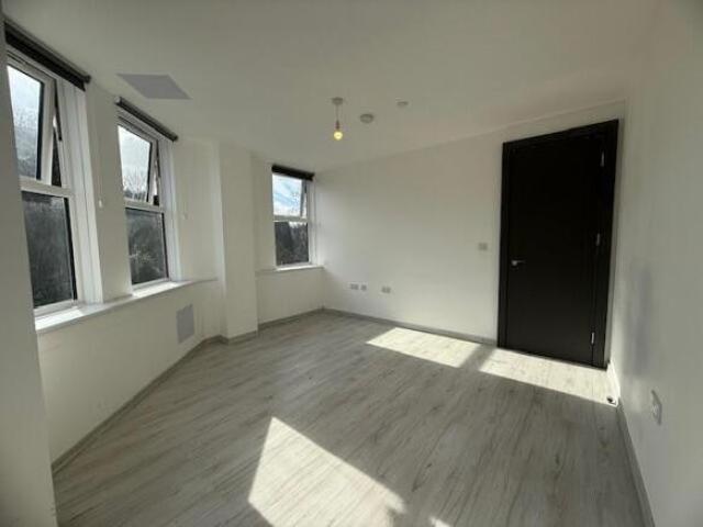 2 bedroom flat for rent in Midgate, City Centre, Peterborough, PE1
