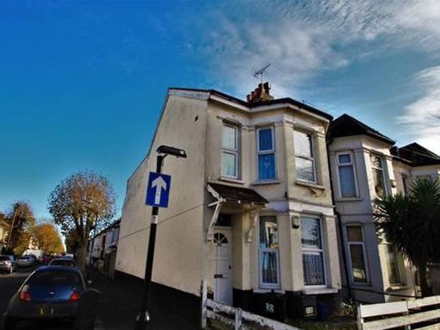 2 bedroom flat for rent in Milton Street SS2