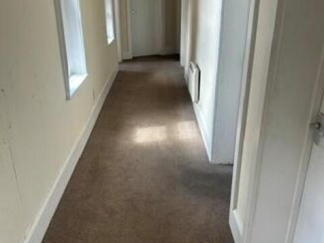 2 bedroom flat for rent in Milton Road, Swindon, Wiltshire, SN1