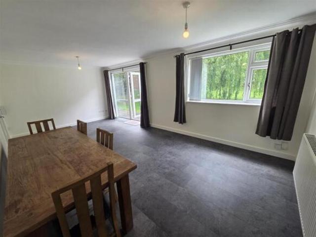 2 bedroom flat for rent in Milcote Road, Solihull, B91