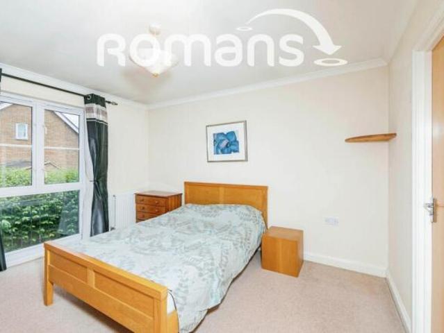 2 bedroom flat for rent in Milestone View Court, Lowfield Road, Caversham, RG4