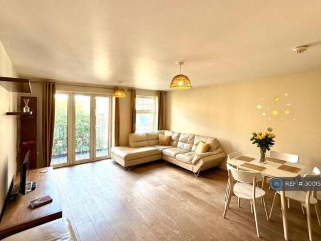 2 bedroom flat for rent in Mill Cross Court, Brentford, TW8