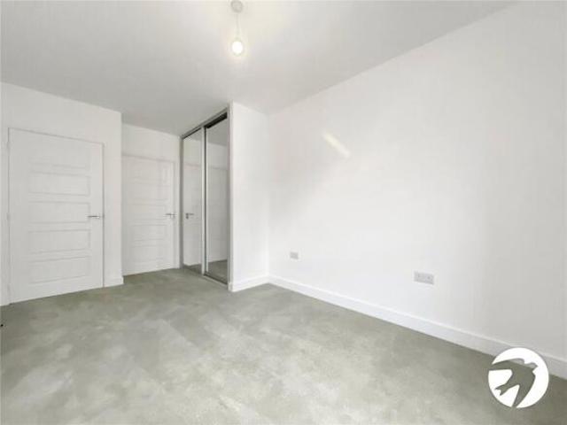 2 bedroom flat for rent in Mill Lane, Maidstone, Kent, ME14