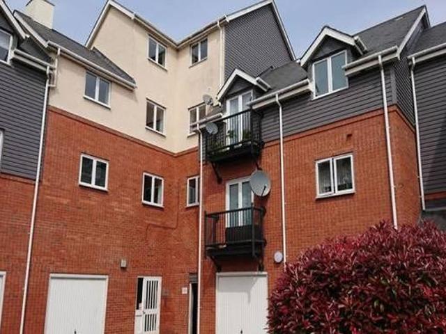 2 bedroom flat for rent in Mill Street Evesham WR11