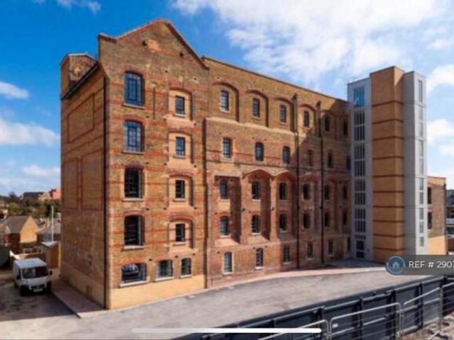 2 bedroom flat for rent in Millers Hill, Ramsgate, CT11