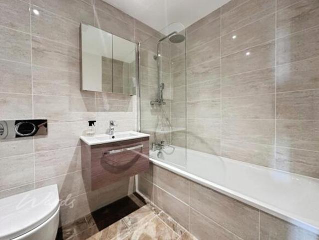 2 bedroom flat for rent in Millers Hill Ramsgate CT11