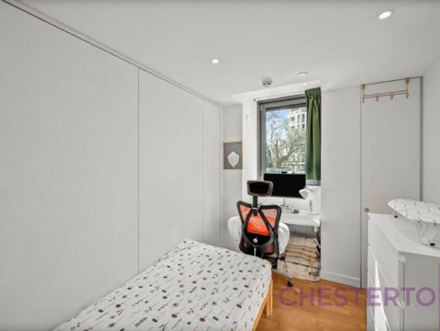 2 bedroom flat for rent in Millharbour, Isle of Dogs, E14