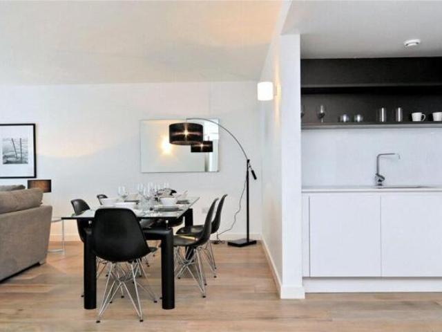 2 bedroom flat for rent in Milliner House, Hortensia Road, London SW10
