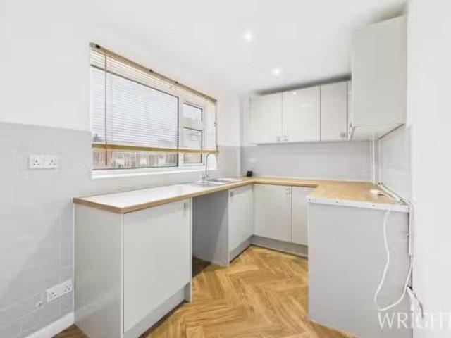 2 bedroom flat for rent in Millwards, Hatfield, AL10