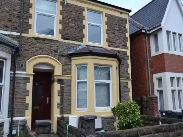 2 bedroom flat for rent in Miskin Street, Cathays, Cardiff, CF24