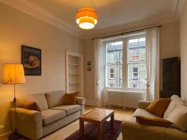 2 bedroom flat for rent in Montague Street Newington Edinburgh EH8