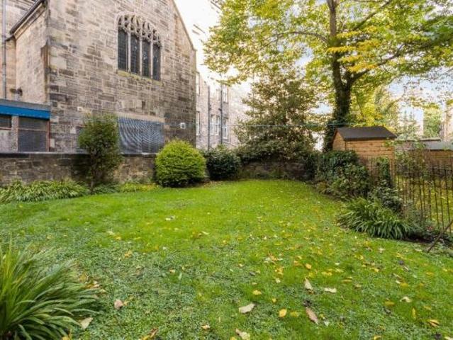 2 bedroom flat for rent in Montgomery Street, Edinburgh, EH7
