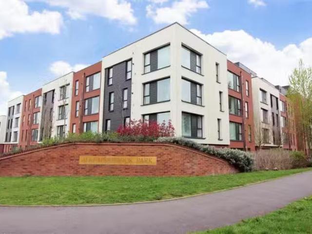 2 bedroom flat for rent in Monticello Way, Banner Brook Park.