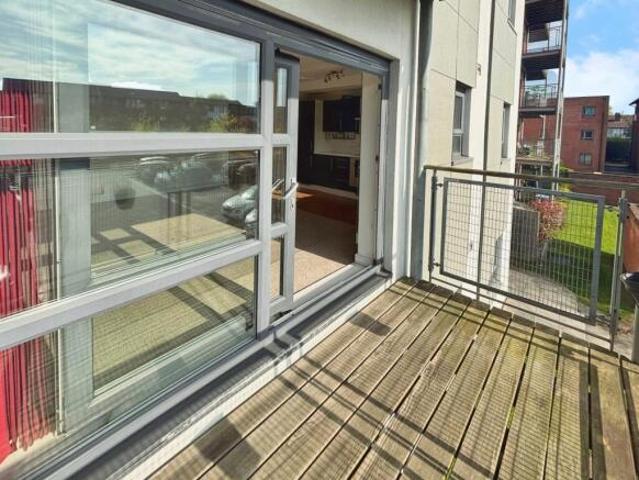 2 bedroom flat for rent in Montmano Drive, Manchester, Greater Manchester, M20