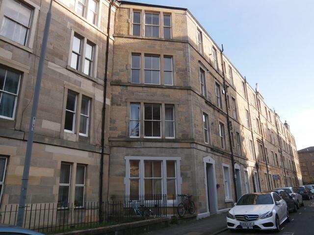 2 bedroom flat for rent in Moncrieff Terrace, Edinburgh, EH9
