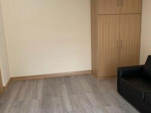 2 bedroom flat for rent in Moody Road, OX3