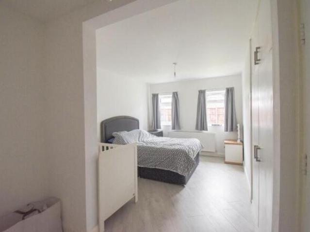 2 bedroom flat for rent in Moat Street, Wigston, LE18
