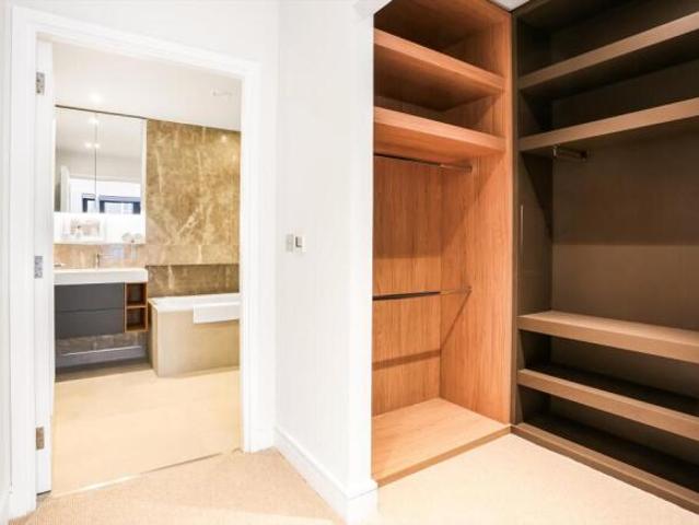 2 bedroom flat for rent in Morwell Street, London WC1B