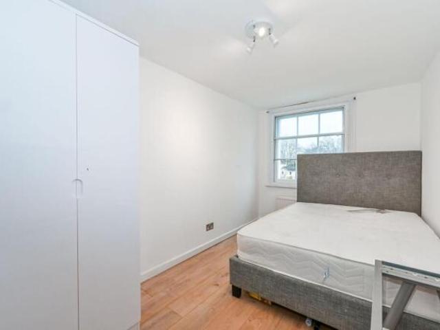 2 bedroom flat for rent in Mornington Terrace, Camden, London, NW1