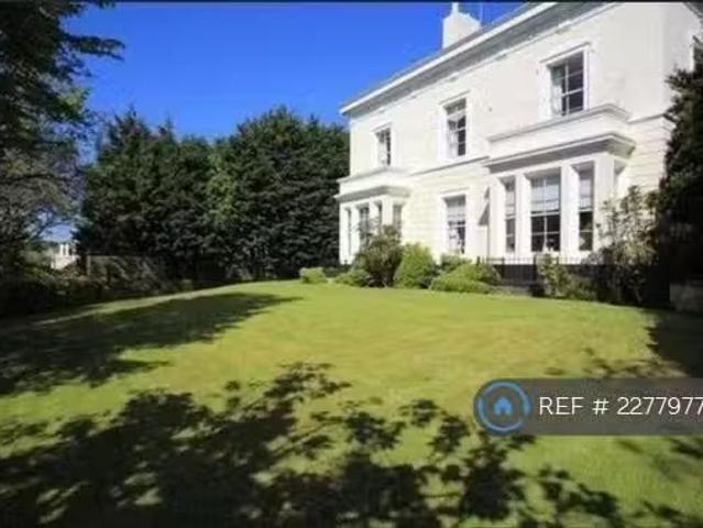 2 bedroom flat for rent in Mossfield, Liverpool, L15