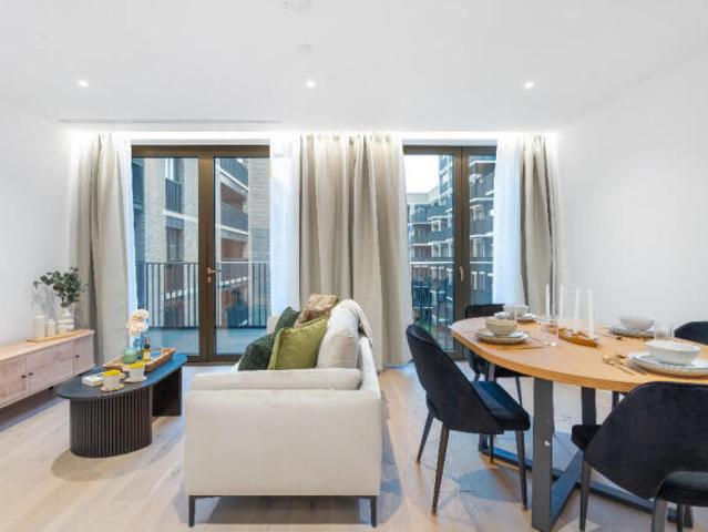 2 bedroom flat for rent in Mount Pleasant, London, WC1X