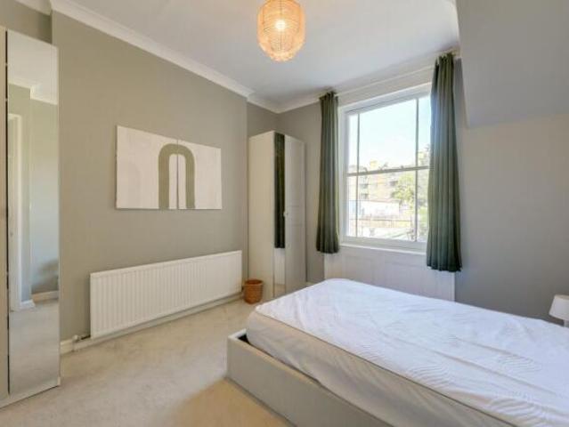 2 bedroom flat for rent in Mount Pleasant Road, Hither Green, SE13