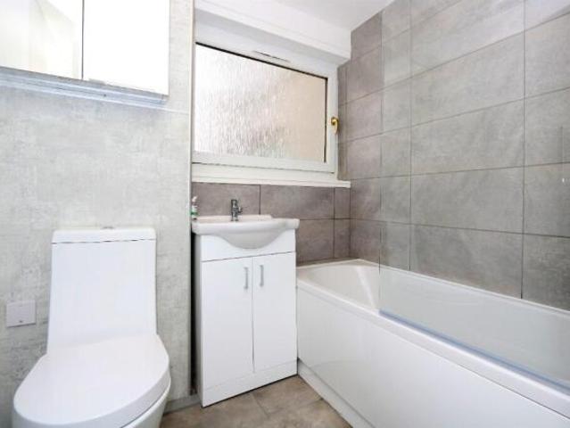 2 bedroom flat for rent in Mowbray, East Kilbride, G74