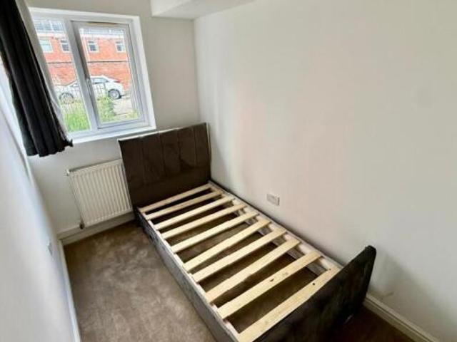 2 bedroom flat for rent in Murrell Close, Edgbaston B5