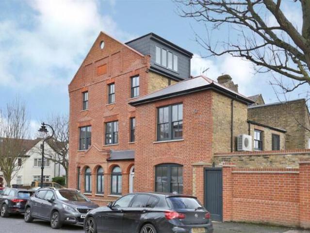 2 bedroom flat for rent in Muswell Road, Muswell Hill, N10