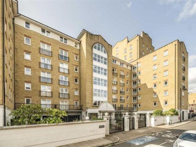 2 bedroom flat for rent in Narrow Street, Victoria Wharf, E14