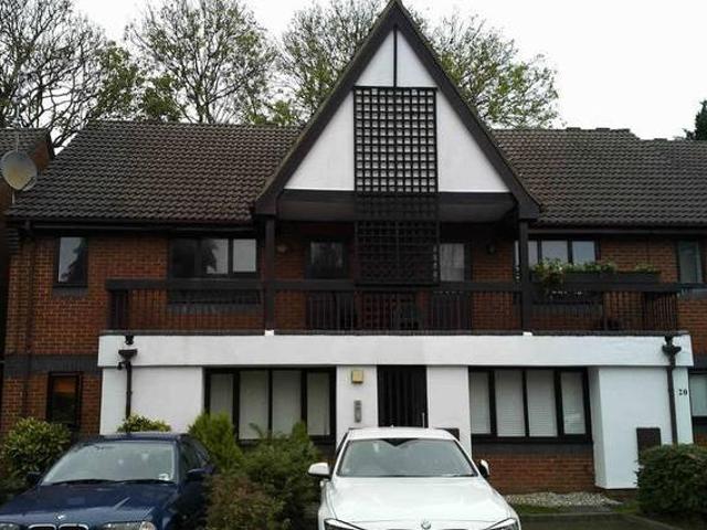 2 bedroom flat for rent in NASCOT WOOD Elton Park WD17