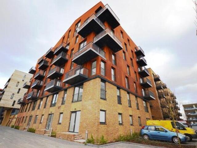 2 bedroom flat for rent in Navigation House, Marine Wharf, SE16 7EG, SE16