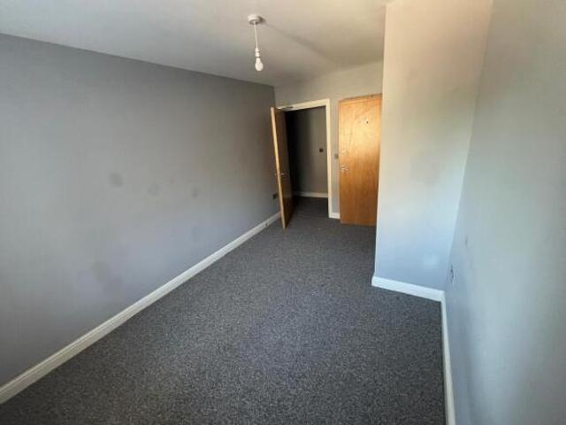 2 bedroom flat for rent in Neath road, SA6