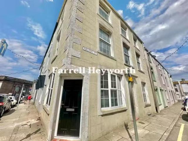 2 bedroom flat for rent in Nelson Street, Morecambe, LA4