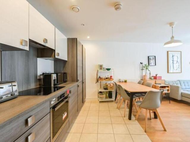 2 bedroom flat for rent in Nelson Walk, Bow, London, E3