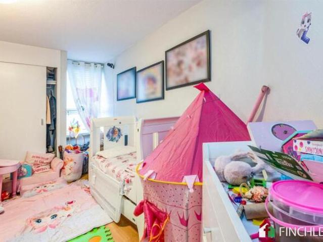 2 bedroom flat for rent in Nether Street, Norman Court Nether Street, N3