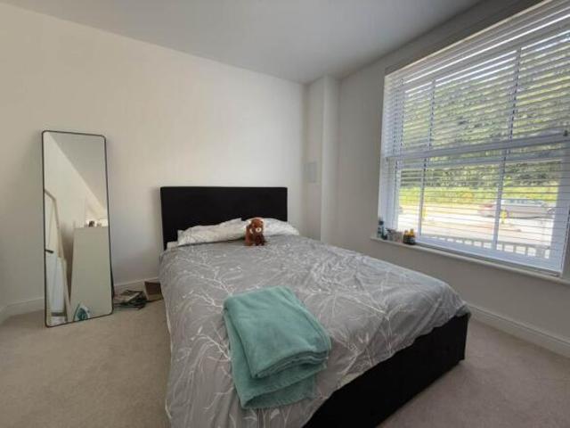2 bedroom flat for rent in Nevill Terrace, Tunbridge Wells, Kent, TN2