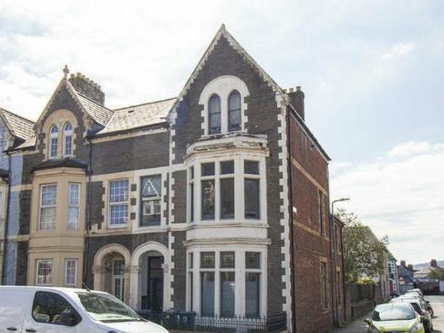 2 bedroom flat for rent in Neville Street Riverside CF11
