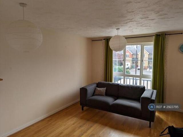 2 bedroom flat for rent in New Cross, London, SE14