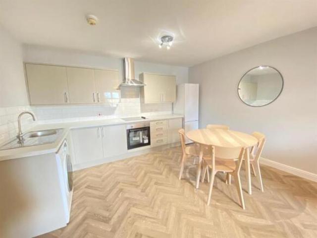 2 bedroom flat for rent in New Belvedere Close, Stretford, M32