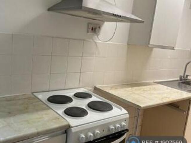2 bedroom flat for rent in New Dover Road, Canterbury, CT1
