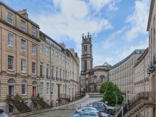 2 Bedroom Flat For Rent In New Town