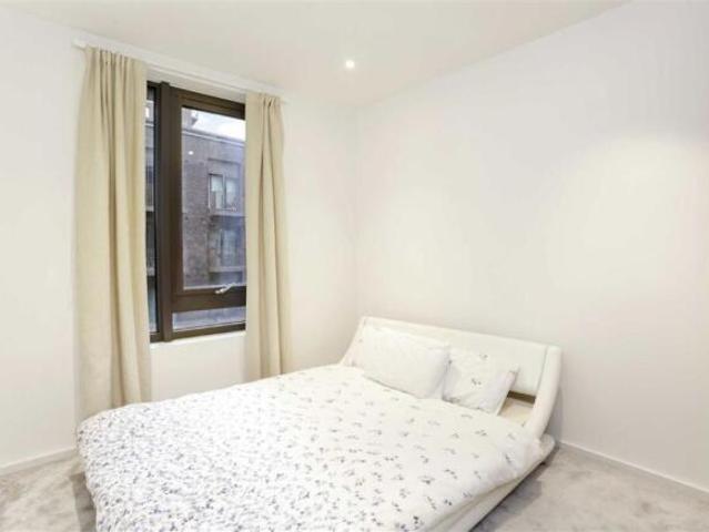 2 bedroom flat for rent in New Union Square, Nine Elms, SW11