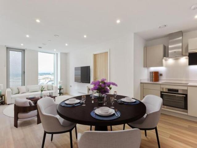 2 bedroom flat for rent in New Vic, 103 Corporation Street, Manchester, M4