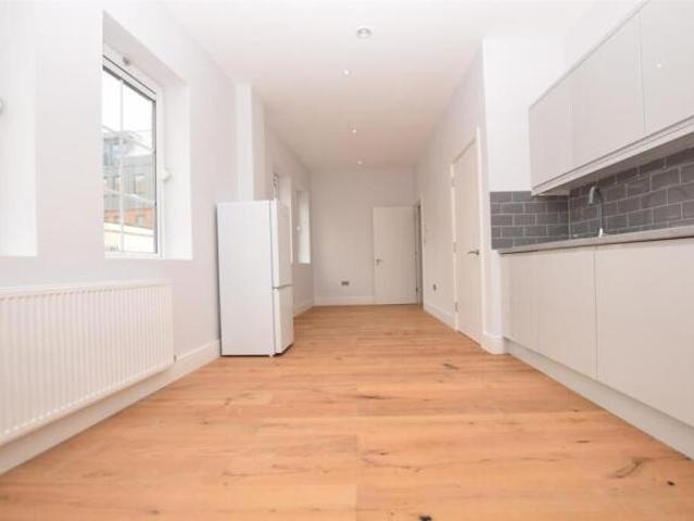 2 bedroom flat for rent in Newfoundland Circus, Bristol, BS2
