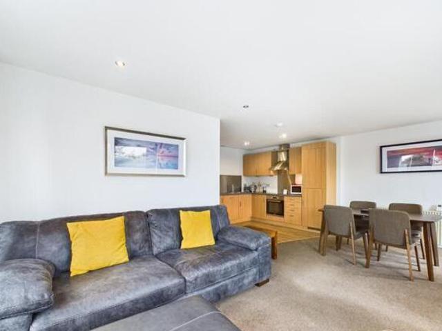 2 Bedroom Flat For Rent In Newhaven, Edinburgh